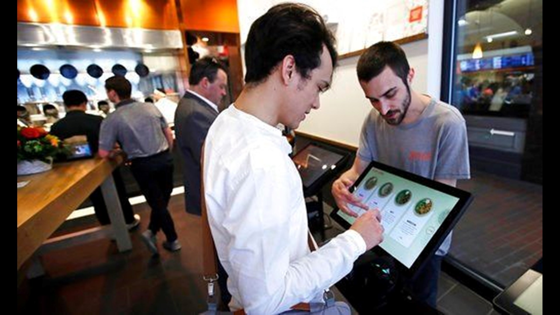 Robot fast-food chefs: Hype or a sign of industry change? | cbs8.com