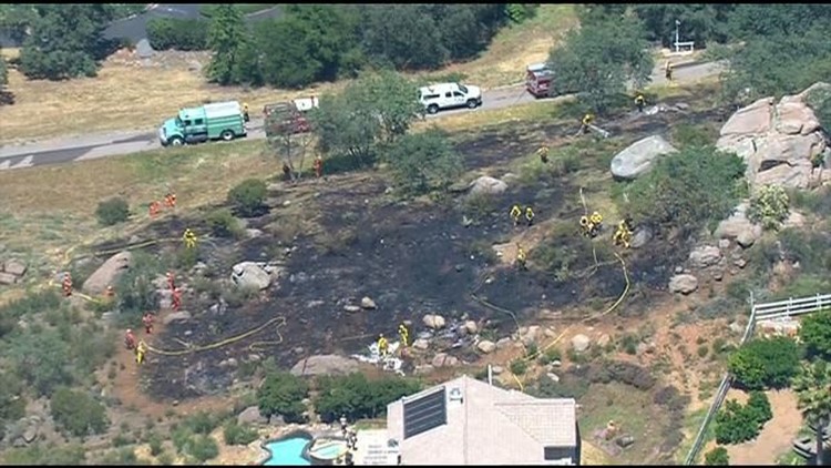 Fire crews contain brush fire in Alpine | cbs8.com