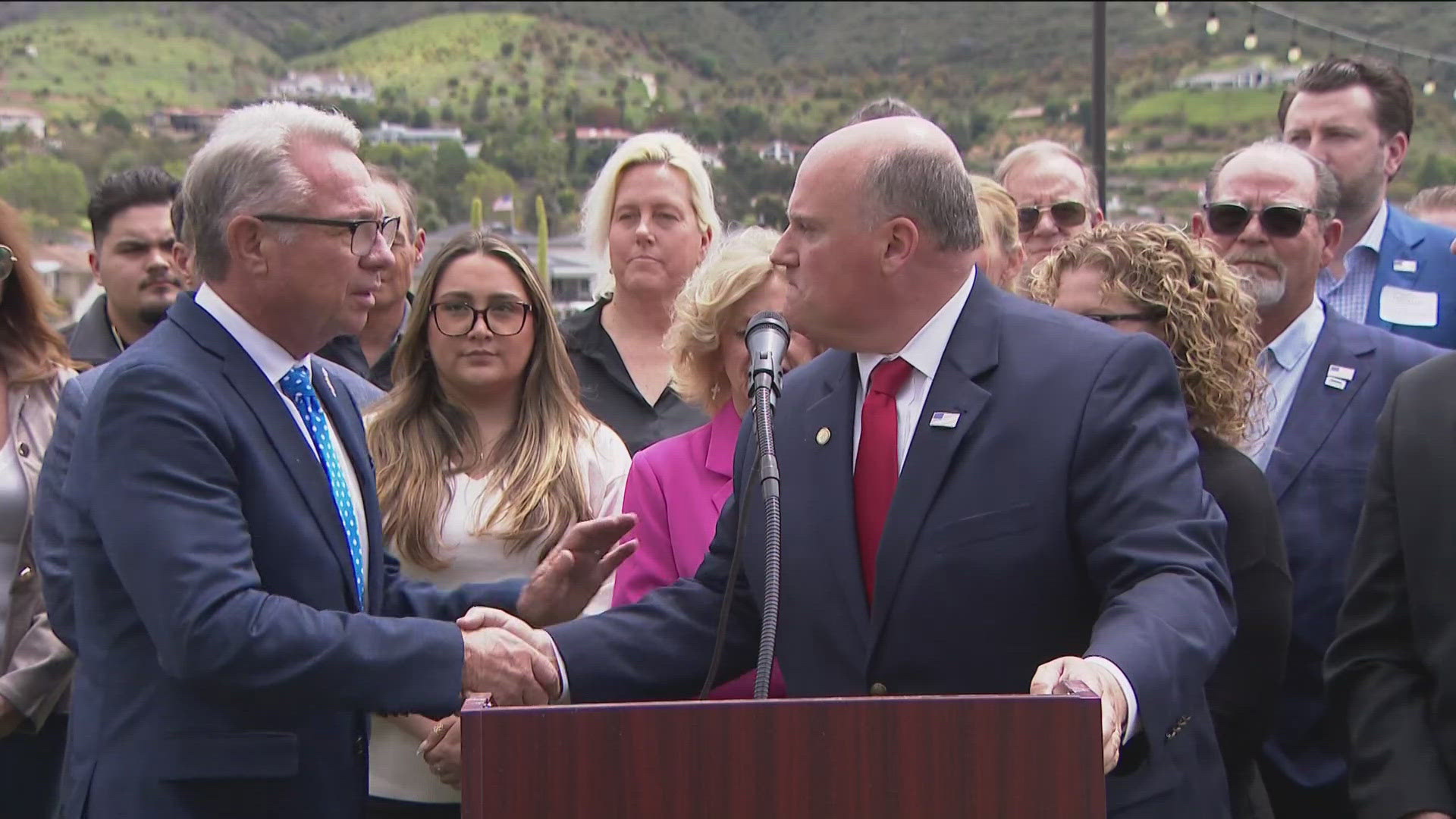 Vista, El Cajon mayors opposes proposed tax measures | cbs8.com