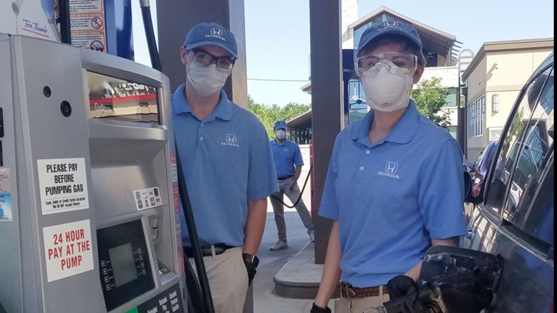 'Helpful Honda People' offer free gas to firefighters | cbs8.com