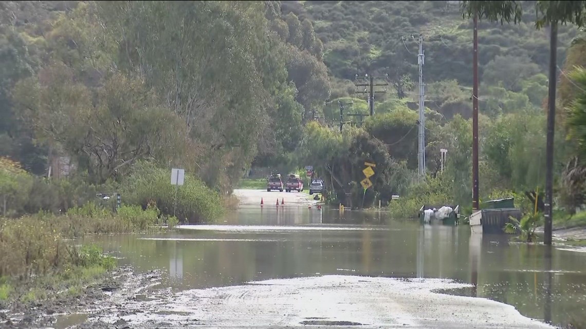Rain causes flooding, increased sewage in Tijuana River Valley | cbs8.com