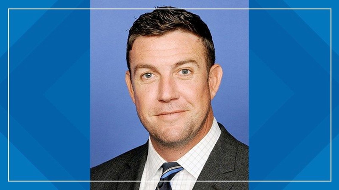 California Rep. Duncan Hunter keeps seat despite indictment | cbs8.com