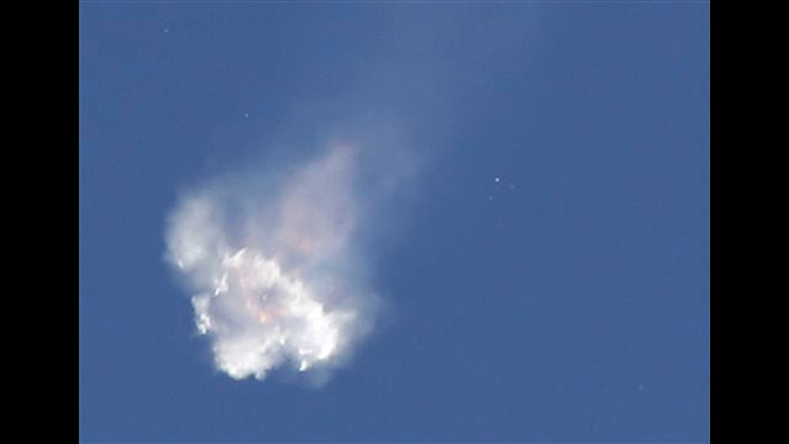 SpaceX rocket destroyed on way to space station, cargo lost | cbs8.com