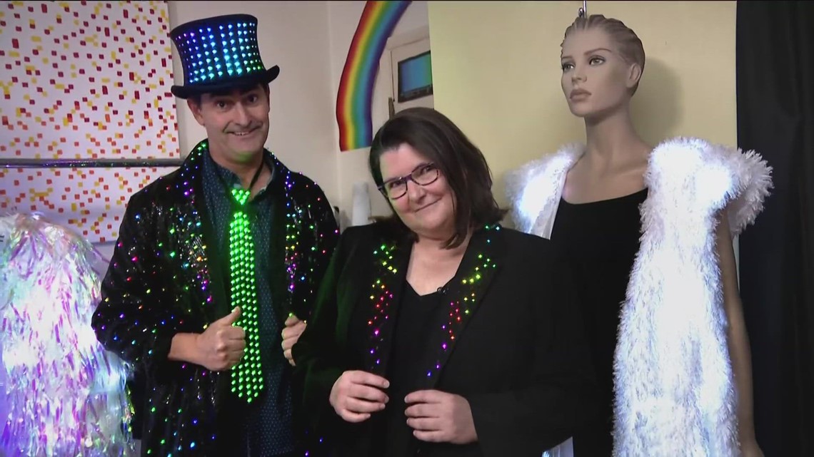 LED artist makes outfits for the stars | cbs8.com