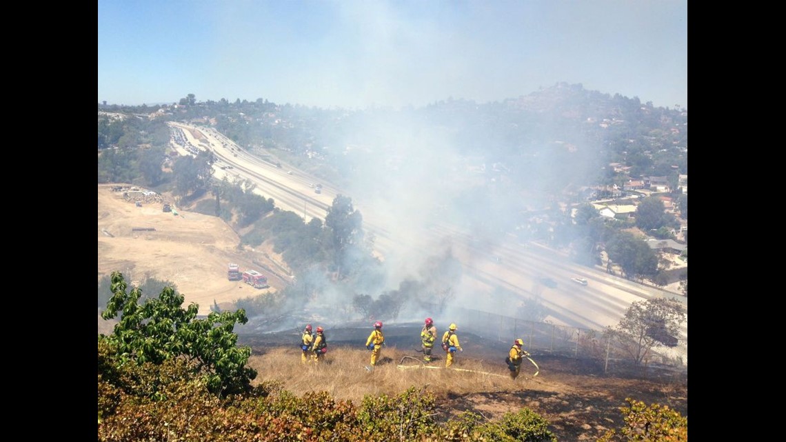 Crews battle brush fire near SR-125 in La Mesa | cbs8.com
