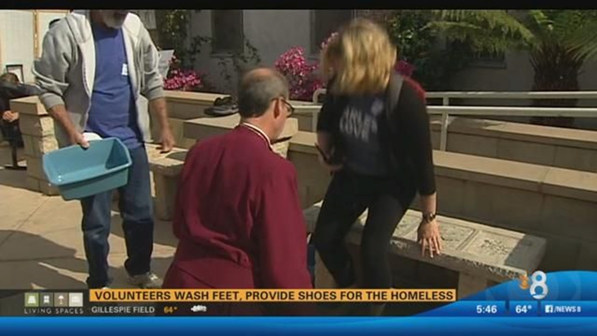 Volunteers wash feet, provide shoes for the homeless | cbs8.com
