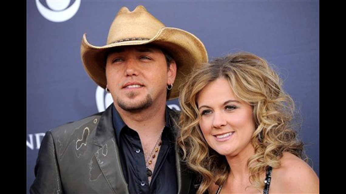 Jason Aldean leads CMT Awards with 4 nominations | cbs8.com