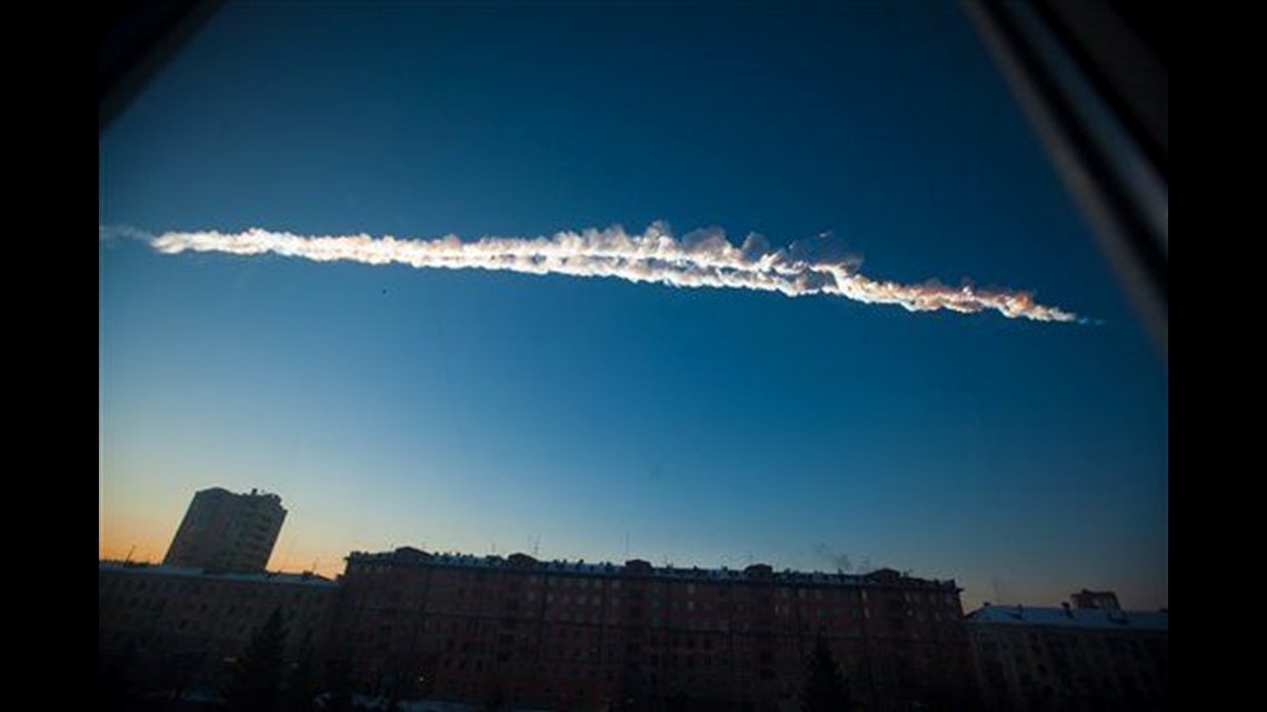 Meteor explodes over Russia, 1,100 injured | cbs8.com