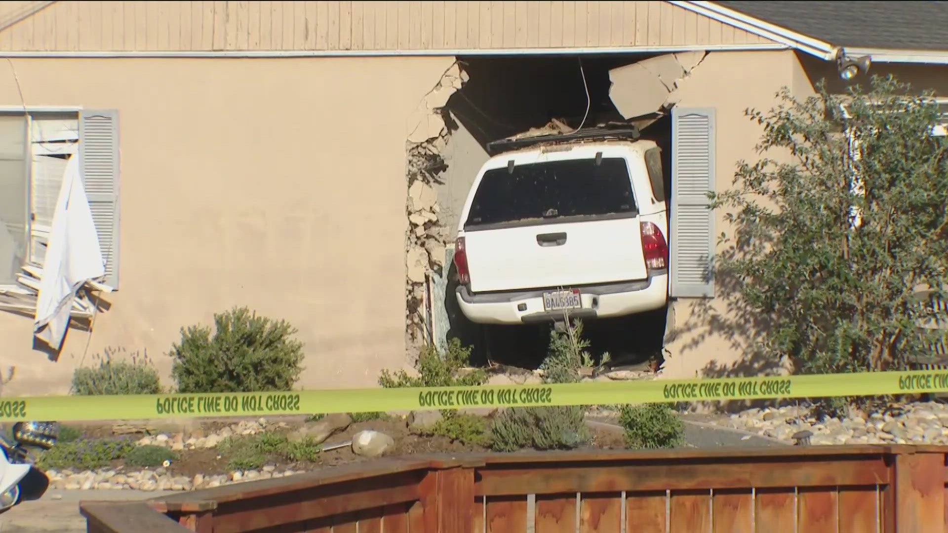 Woman found dead after truck crashes into Clairemont home | cbs8.com