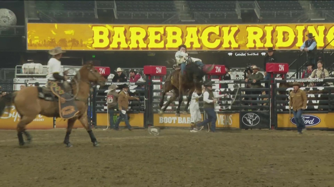 San Diego Rodeo concludes second night with sold-out crowds | cbs8.com