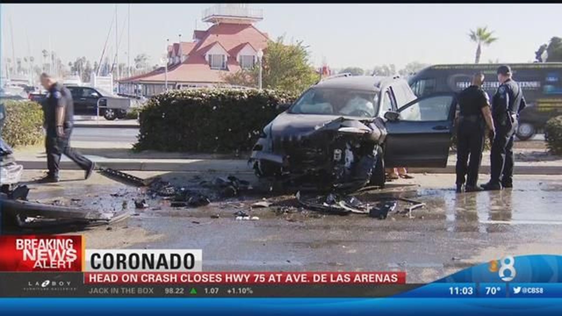 Head on crash shuts down Highway 75 in Coronado | cbs8.com