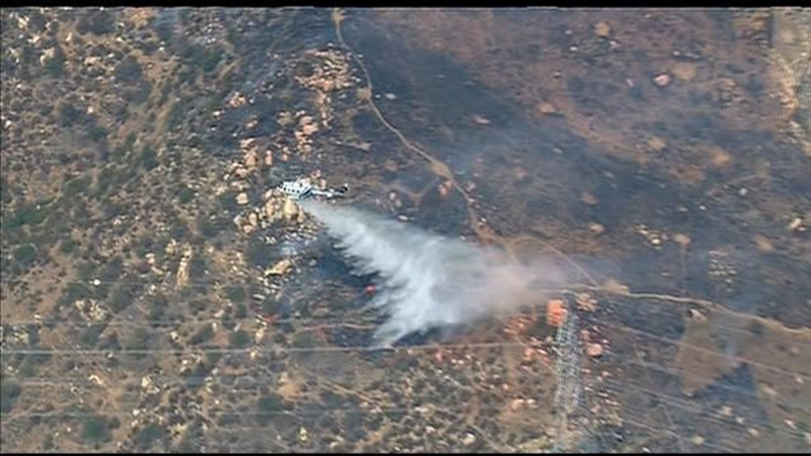 Crews battle brush fire in Lakeside | cbs8.com
