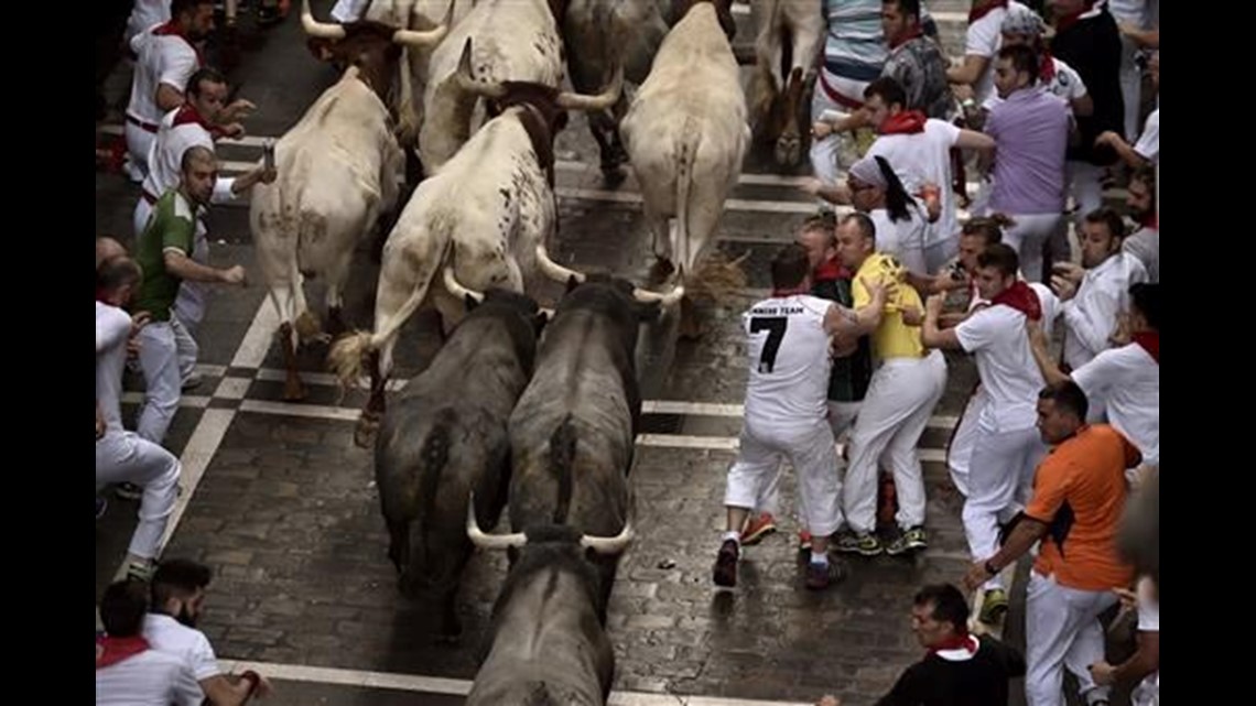 1 dead from bull-run goring in Alicante; 2 gored in Pamplona | cbs8.com
