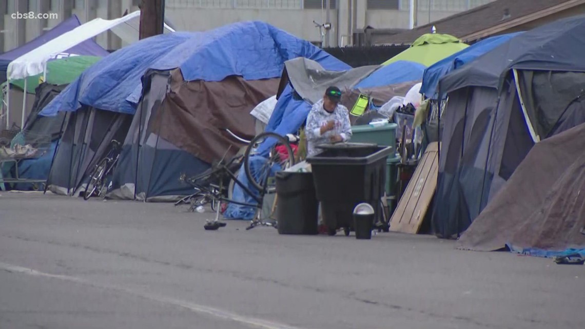 City of San Diego cleaning up homeless encampment in Midway area | cbs8.com