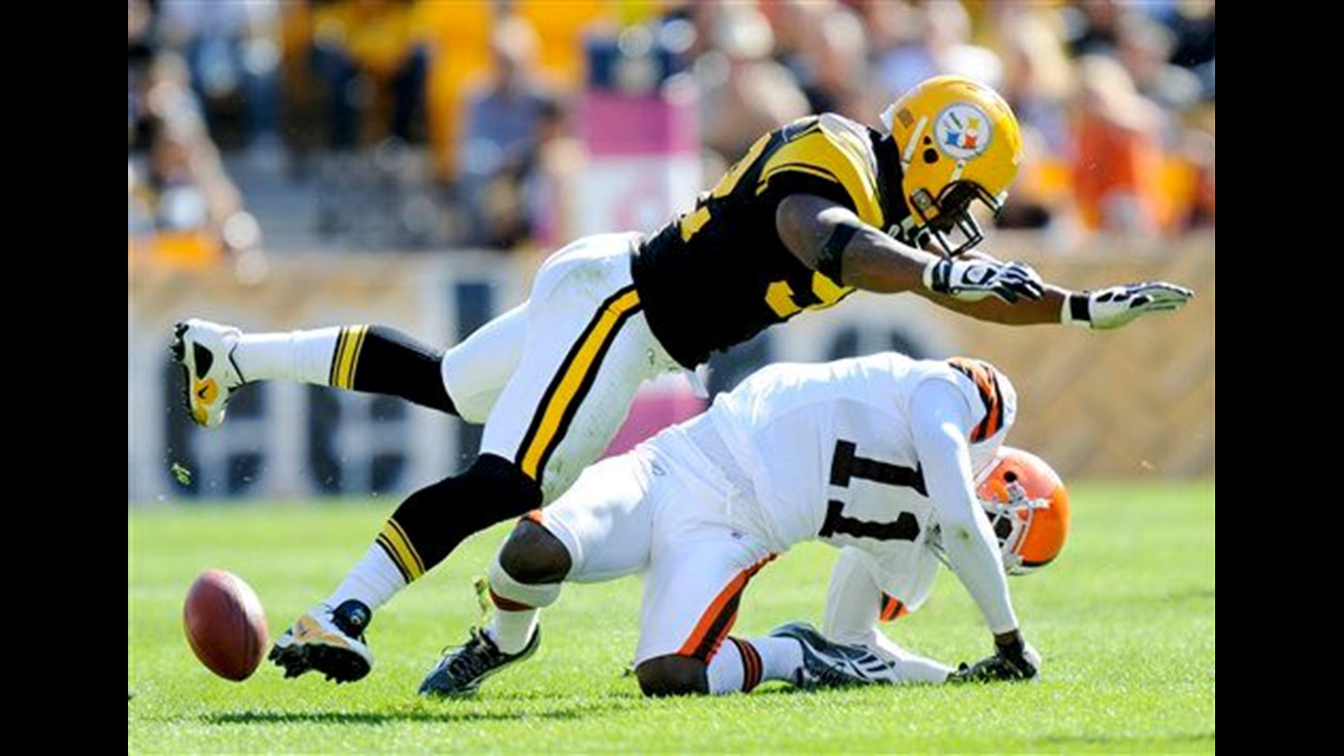 Players confused by NFL crackdown on hard hits | cbs8.com