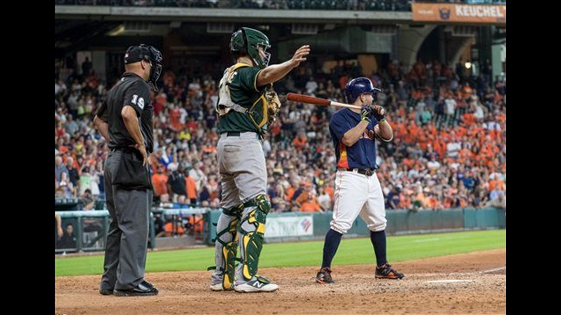 Take your base: Pitchless intentional walks in MLB | cbs8.com