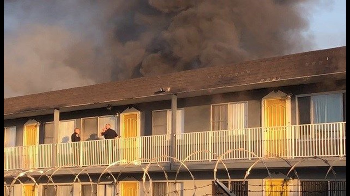 Crews battle fire at Chula Vista apartment complex | cbs8.com