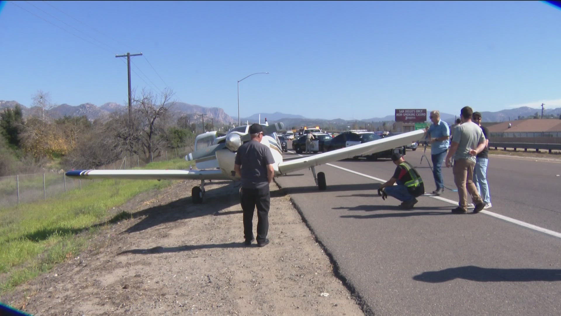 Small plane makes emergency landing on Highway 67 in Lakeside | cbs8.com
