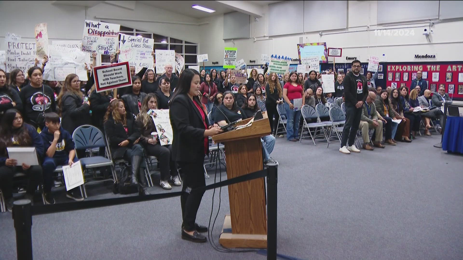 South Bay teachers rally for new contract ahead of school board meeting ...