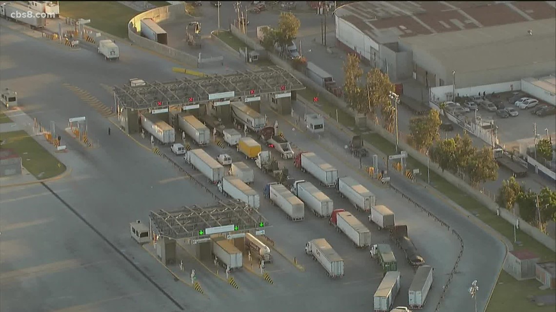 Technical glitch causes major traffic jam at the border | cbs8.com
