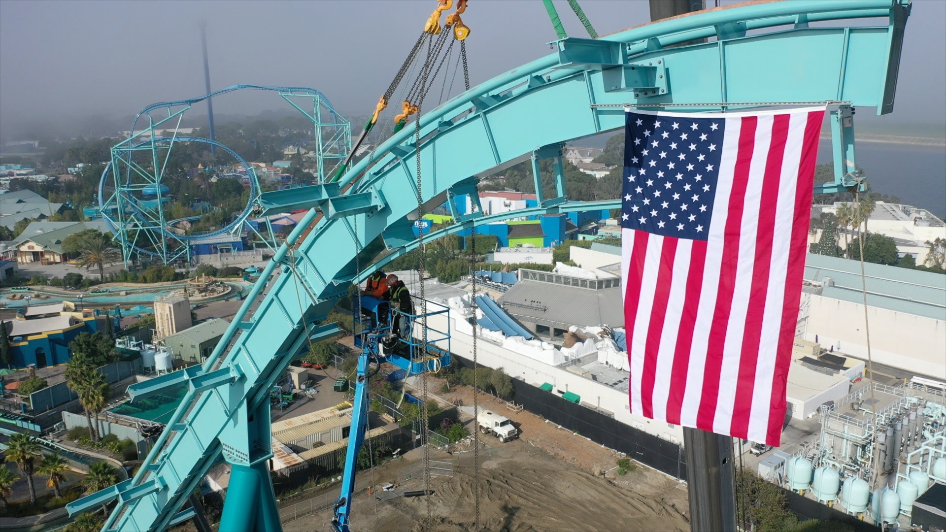 SeaWorld San Diego lays highest track section of new 'Dive' roller ...