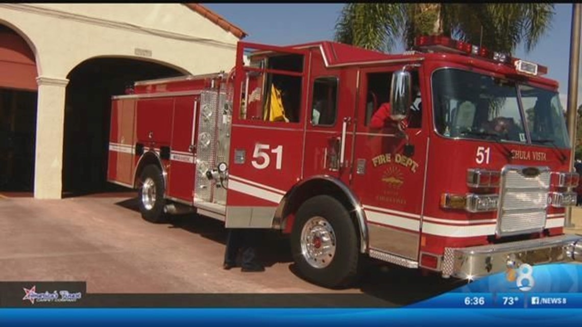 Chula Vista Fire unveils new fire engine | cbs8.com