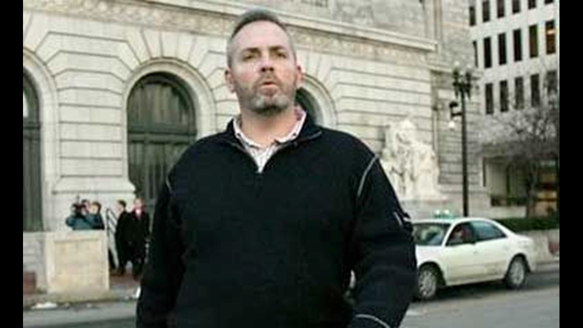 TV's Hatch turns himself in to begin 9-month term | cbs8.com