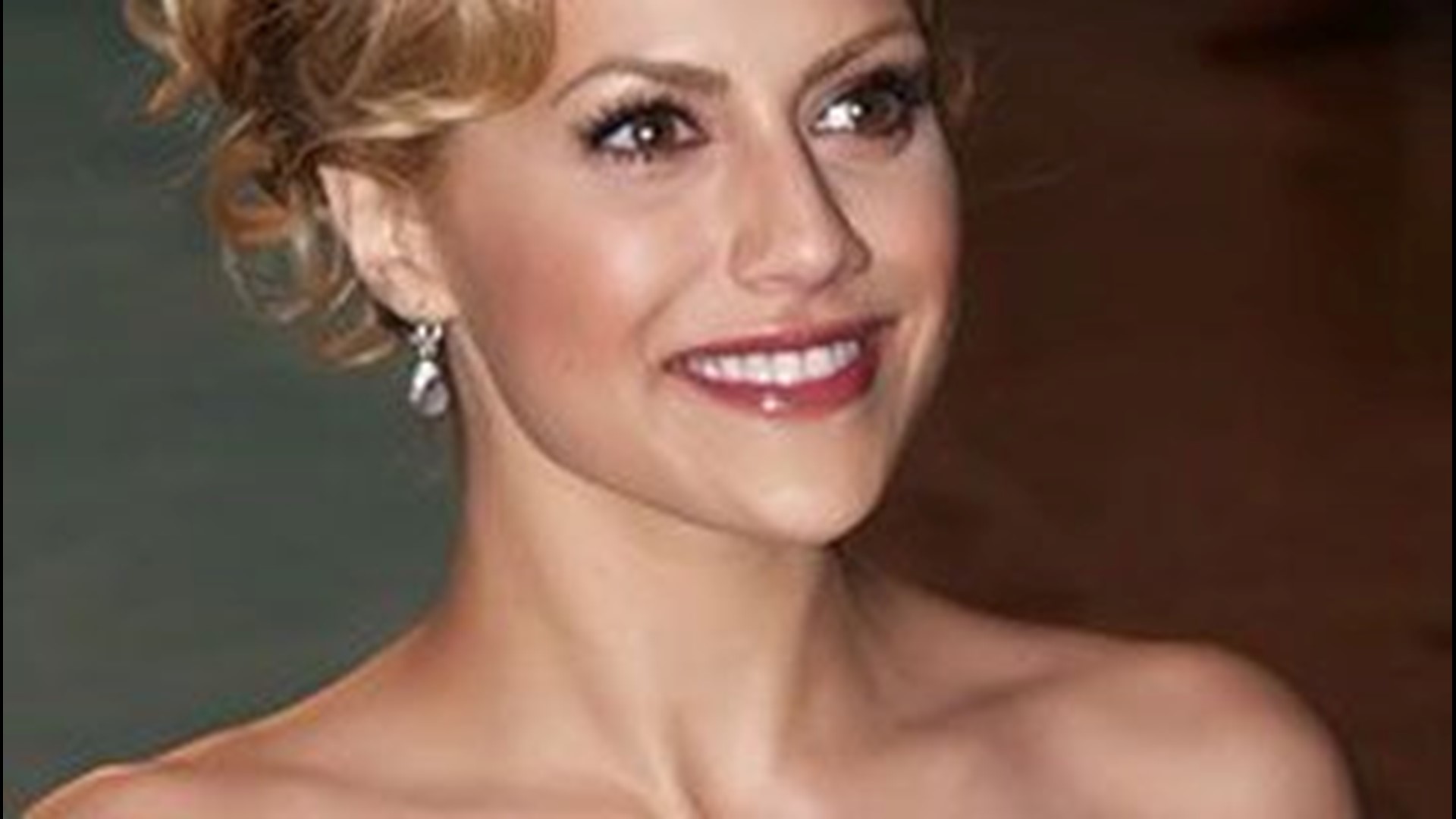 Actress Brittany Murphy dies in LA at age 32 | cbs8.com
