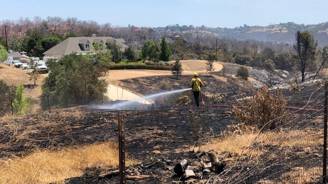 Rock Fire: Brush fire in De Luz/Fallbrook area at 207 acres, fully ...