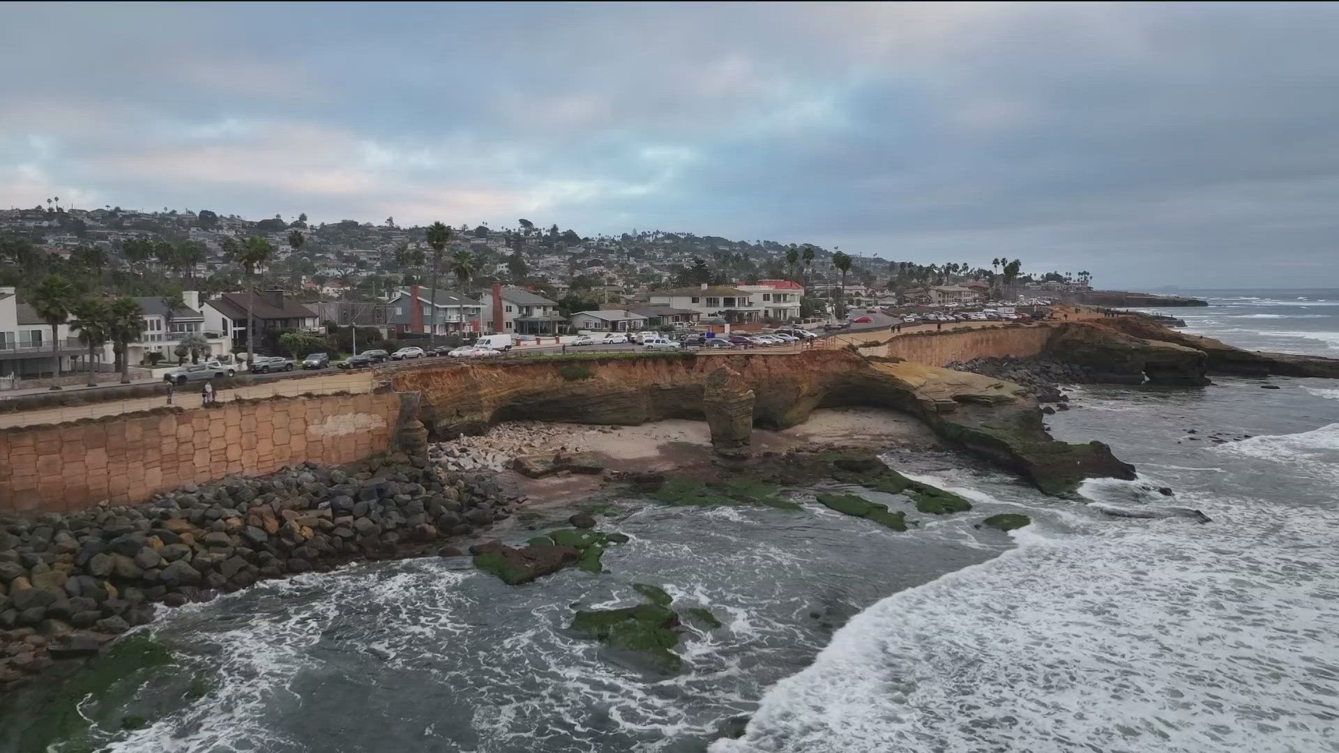 Sunset Cliffs cliffside closed due to coastal erosion | cbs8.com