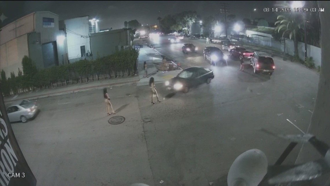 Business owners in Barrio Logan complain prostitution is rampant | cbs8.com