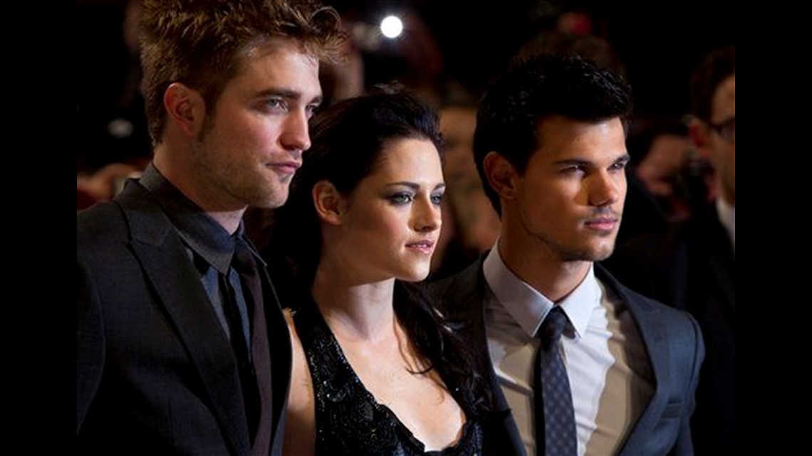'Breaking Dawn' rises to $283.5M worldwide debut | cbs8.com