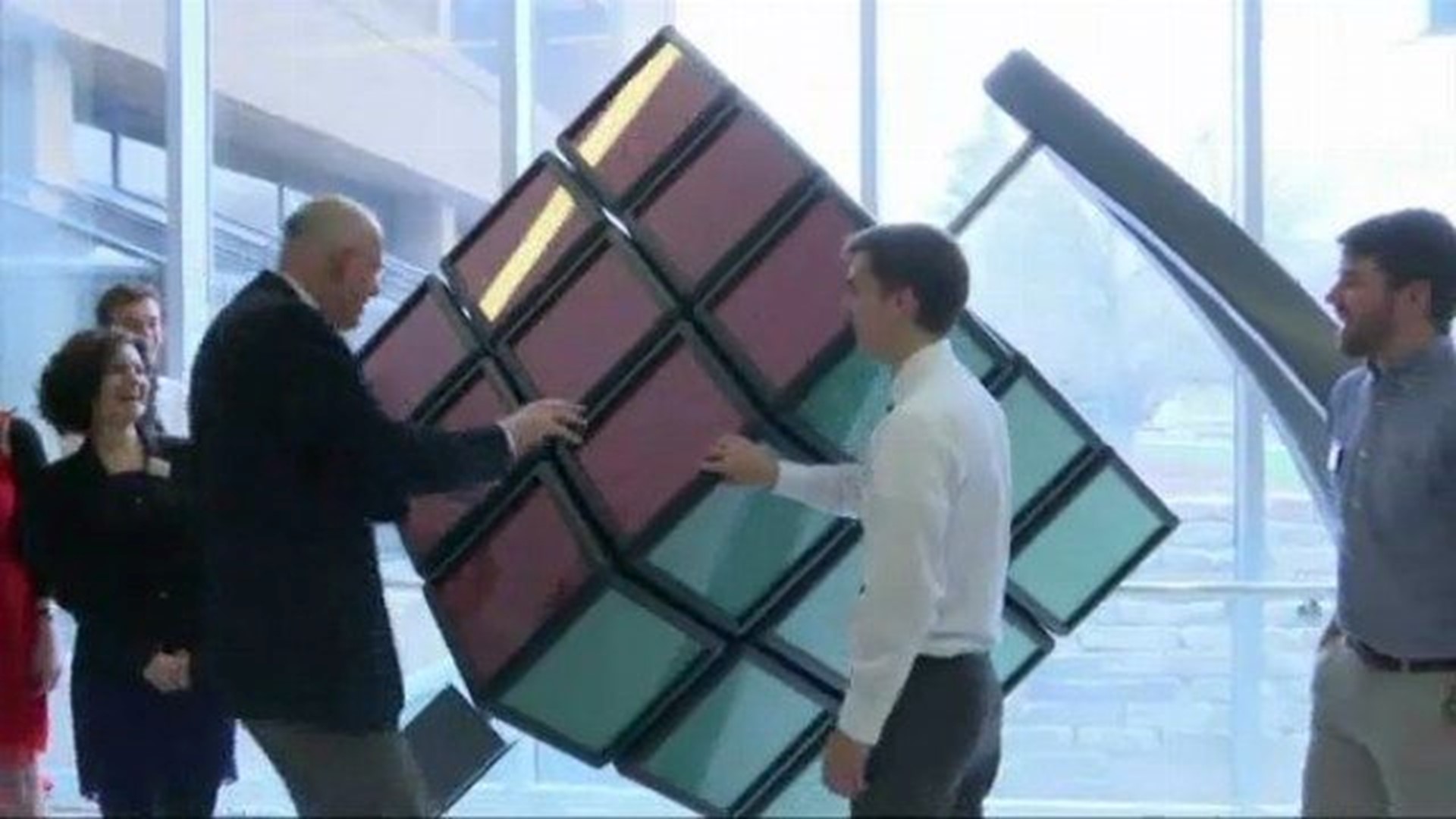 University of Michigan unveils 1,500-pound Rubik's Cube | cbs8.com