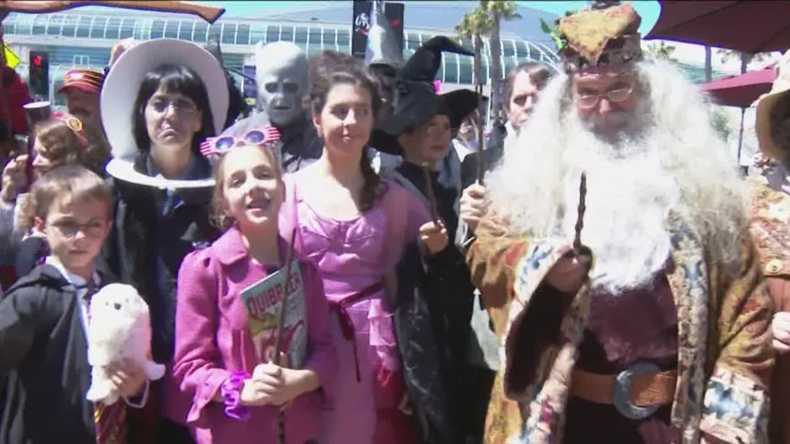 From superheroes to Harry Potter fans, San Diego Comic-Con grows on its ...