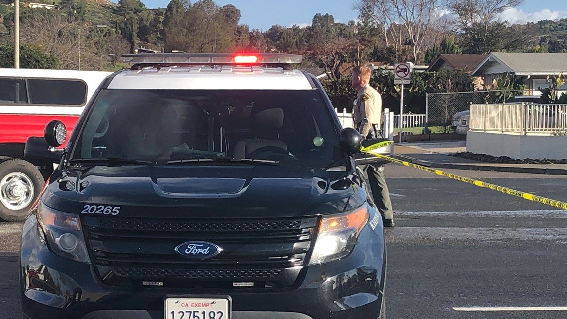 Hours-long SWAT standoff in Poway ends | cbs8.com
