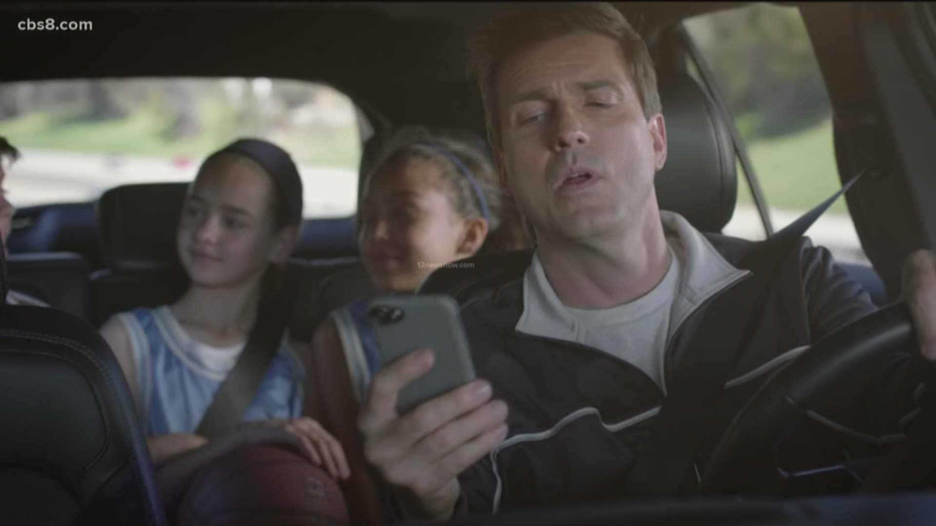 AAA pushes to end 'intexticated driving' during Distracted Driving ...