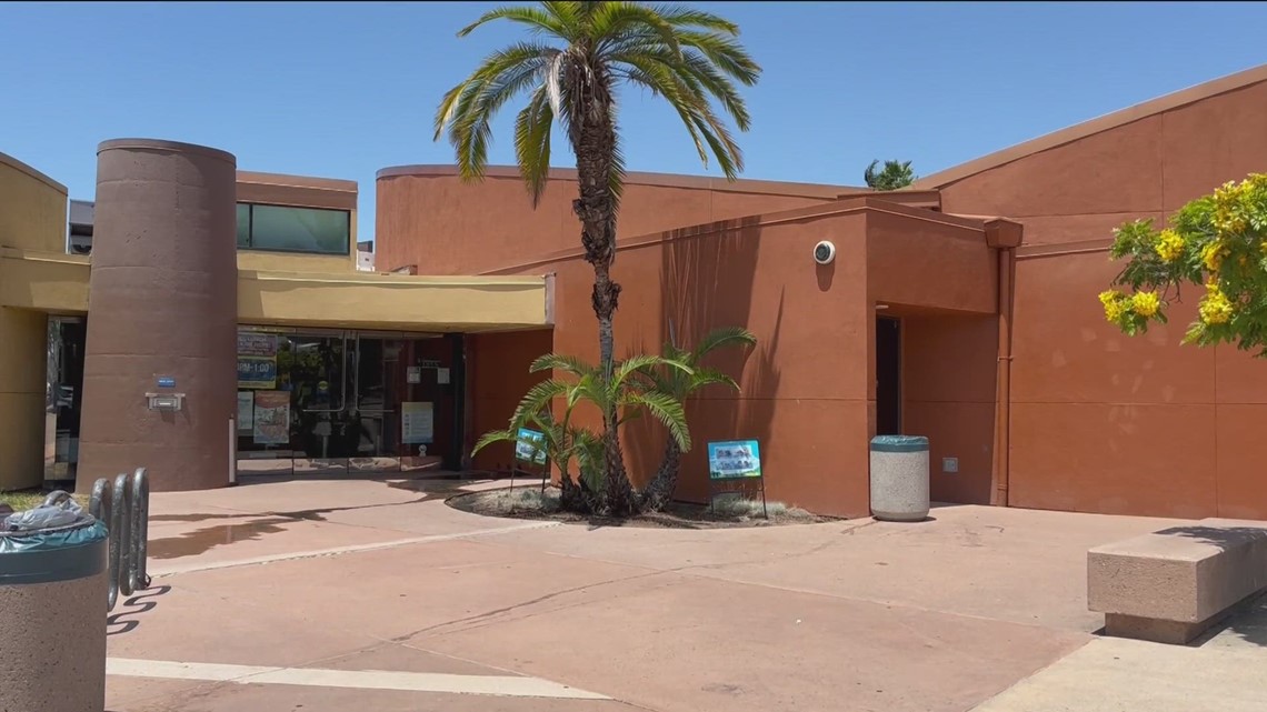 Concerns over safe parking lot at Malcolm X library in Emerald Hills ...