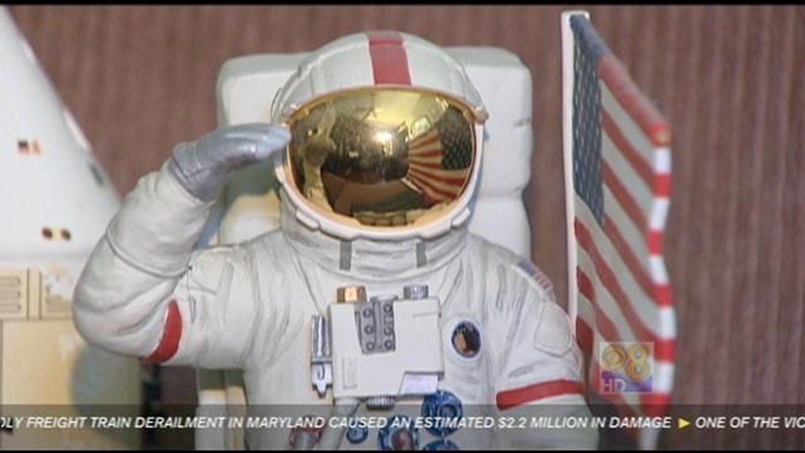 San Diego remembers Neil Armstrong's legacy | cbs8.com