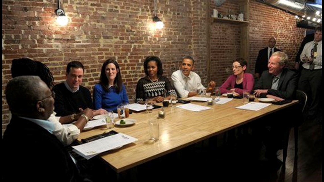 Obamas dine with supporters, contest winners | cbs8.com