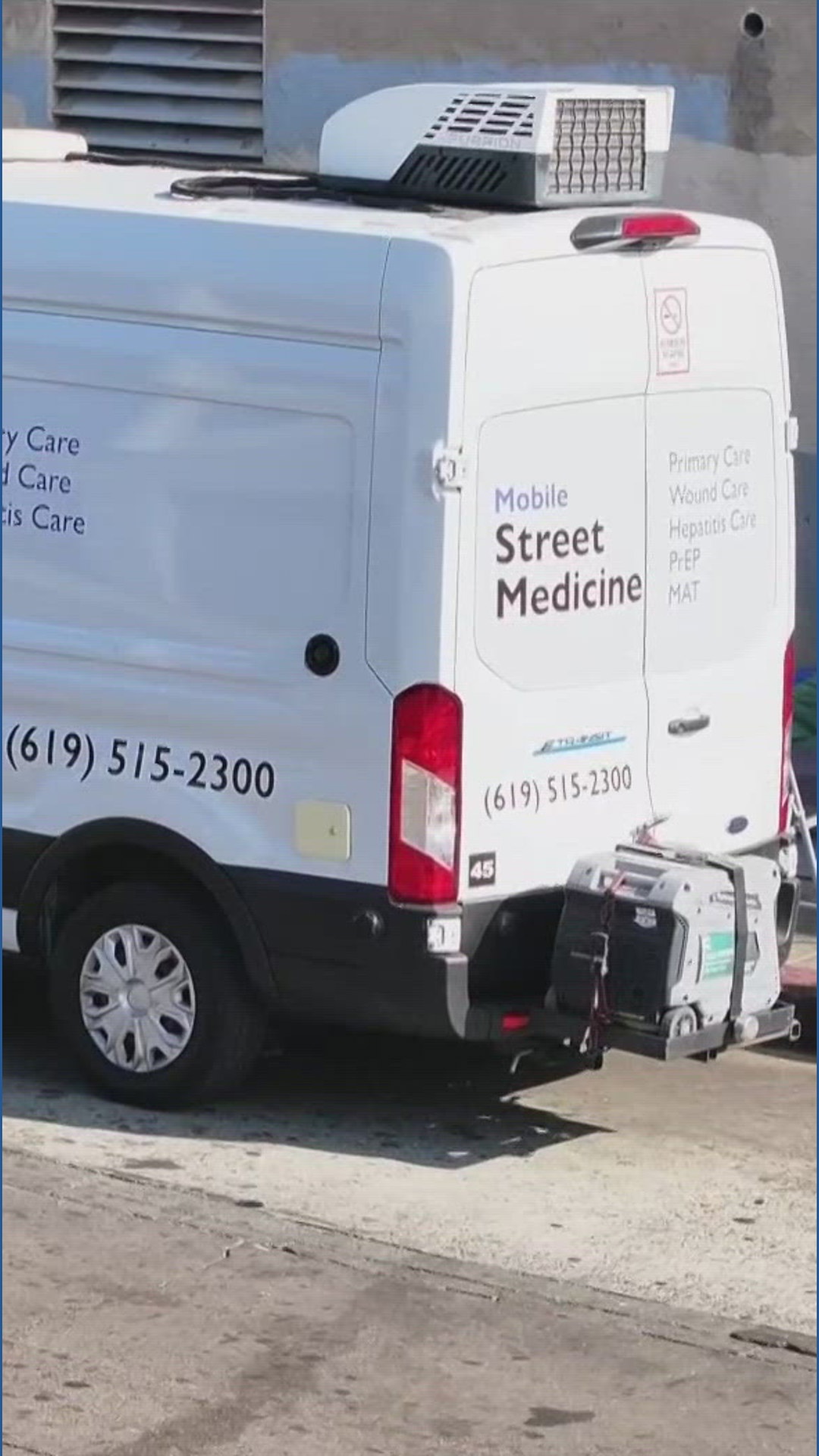 Street medical team brings the doctor's office to San Diego's unhoused ...