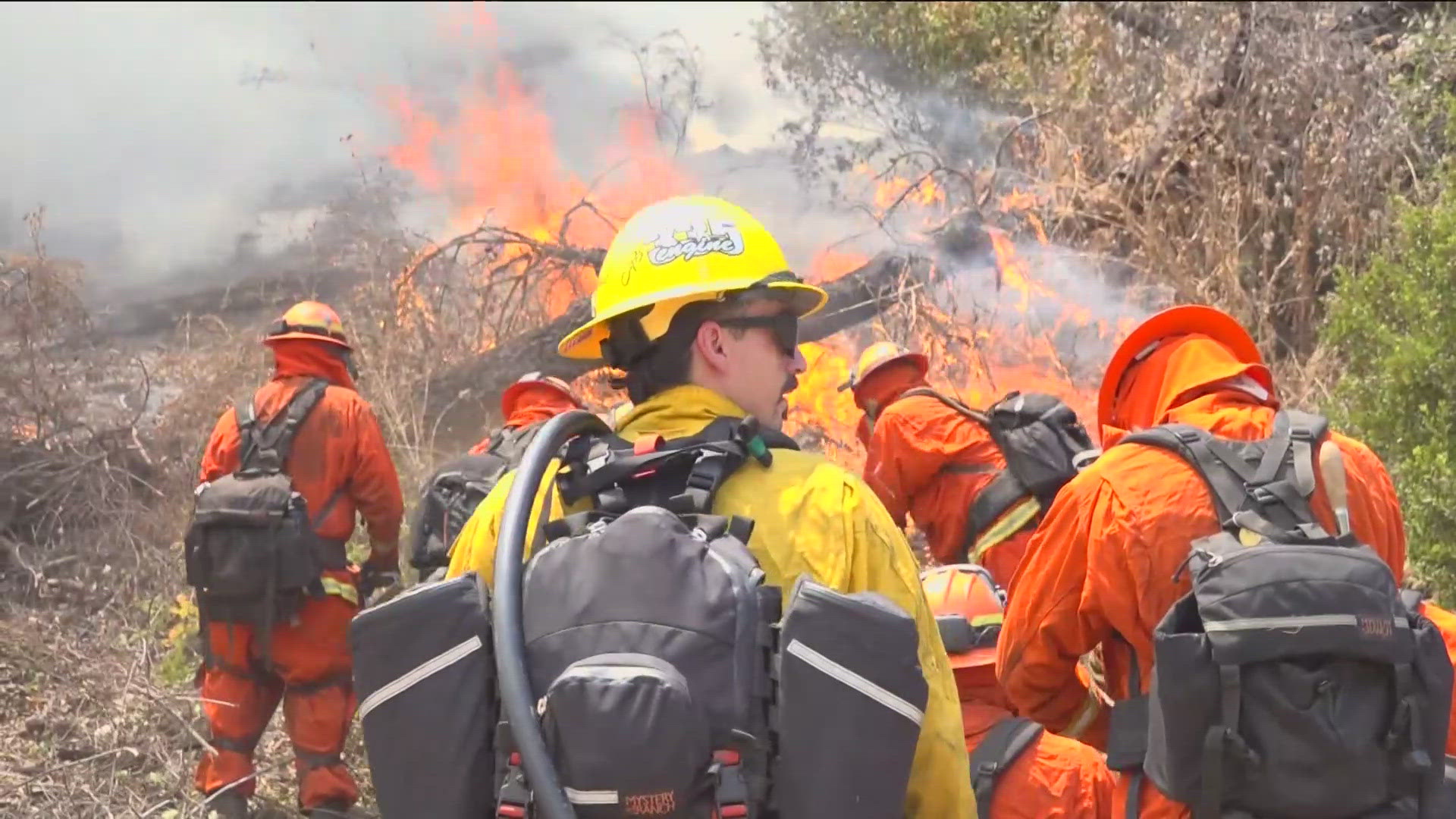 California incarcerated firefighters aid in battling wildfires in San ...