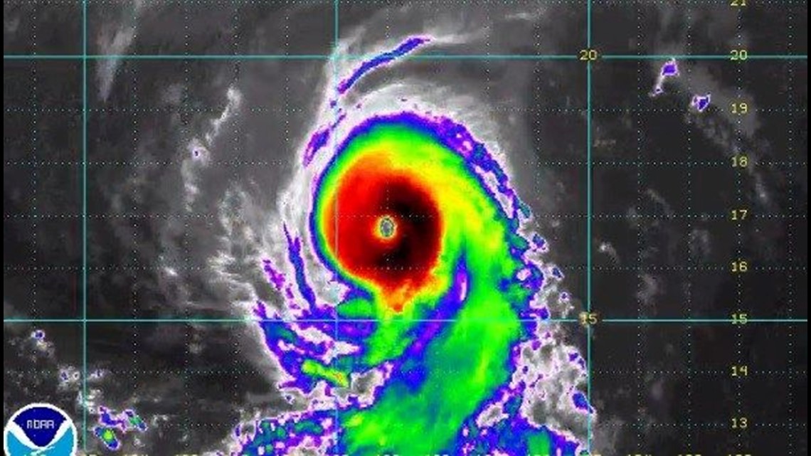 Hurricane Kenneth weakens to Category 2 off Mexican coast | cbs8.com