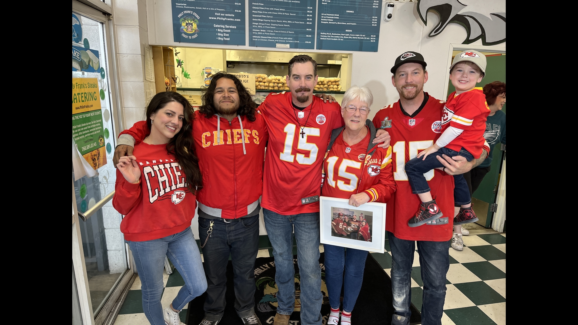Fans flock to Philly Frank's for Super Bowl spirit | cbs8.com