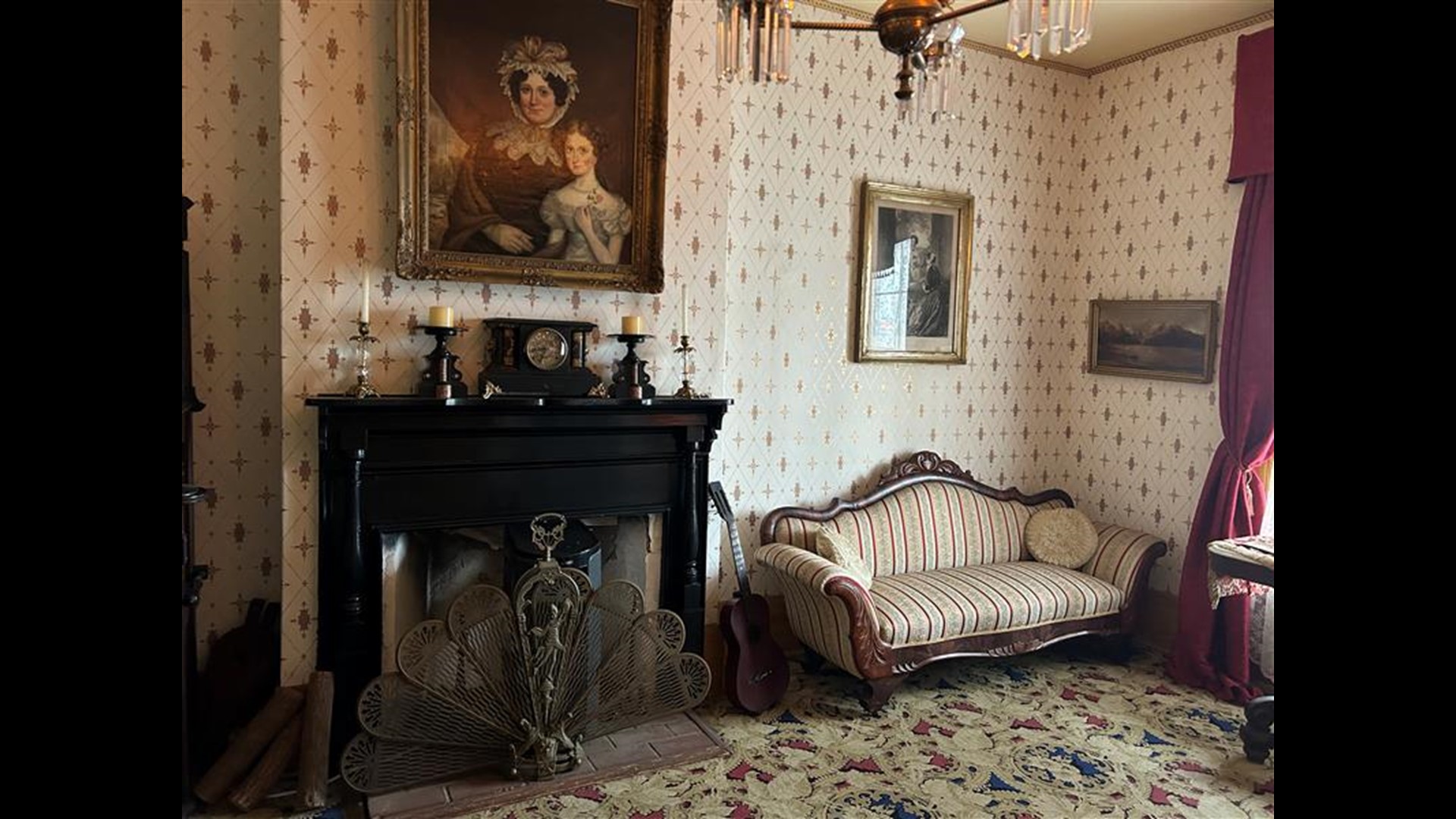 History meets the paranormal at San Diego's iconic Whaley House | cbs8.com