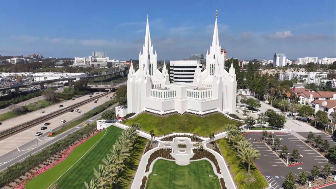 San Diego's iconic LDS temple to open for public tours after 33 years ...
