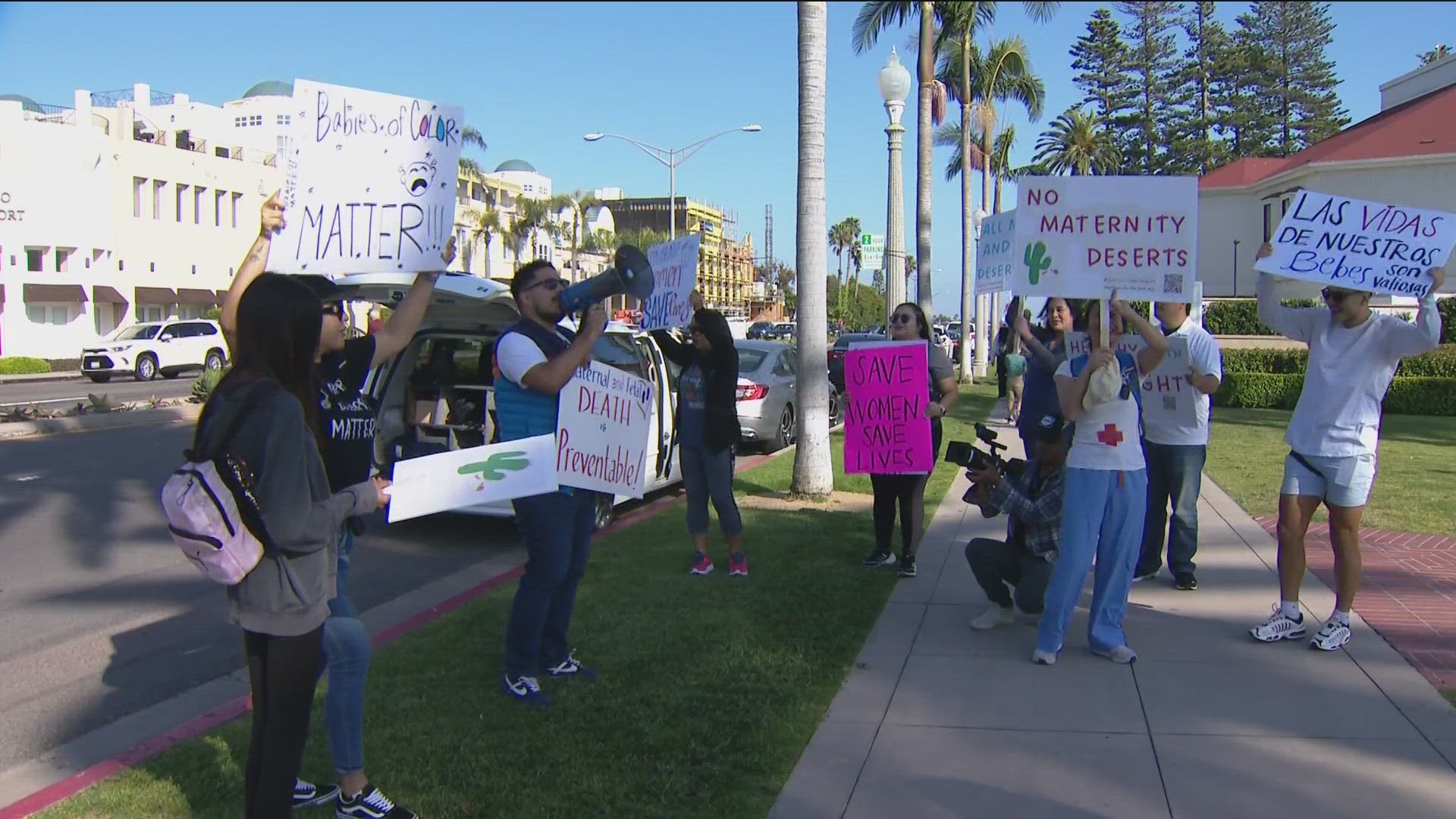 Medical professionals protest against South Bay maternity closure ...