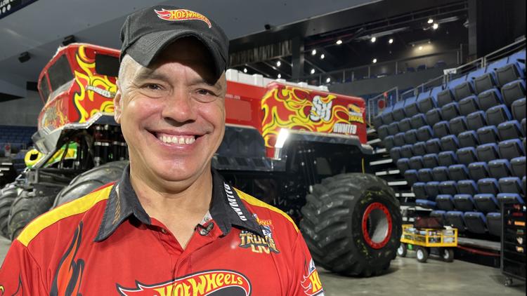 Hot Wheels Monster Trucks Live returns to San Diego with Glow-N-Fire show | cbs8.com