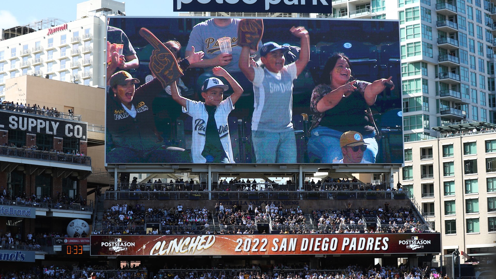 San Diego Padres party in clubhouse after clinching playoff spot | cbs8.com
