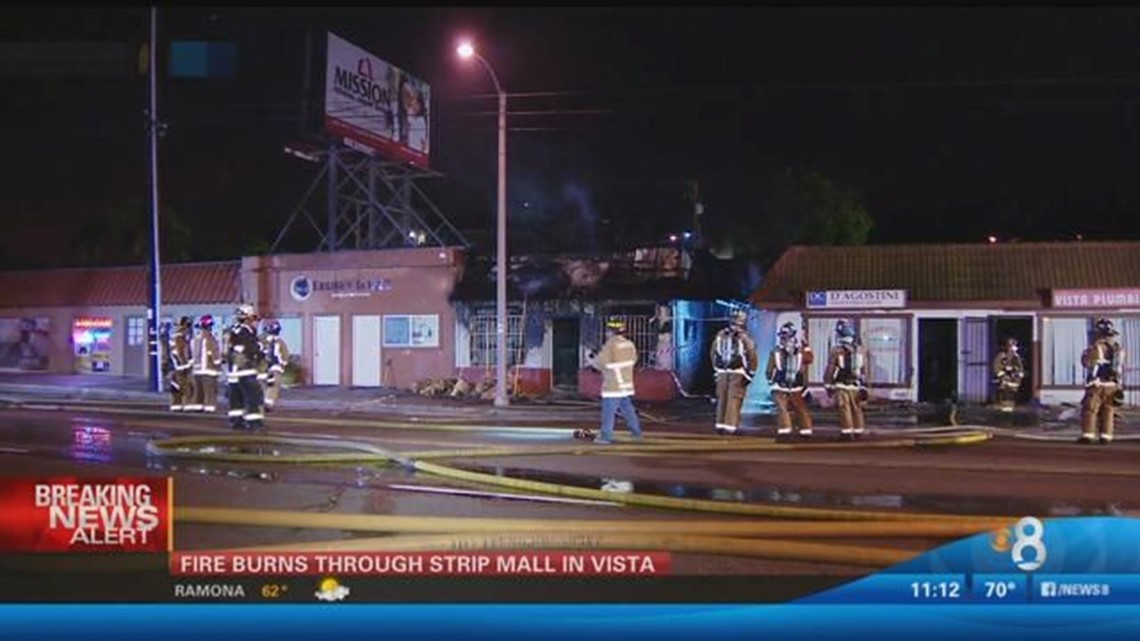 Fire burns through strip mall in Vista | cbs8.com