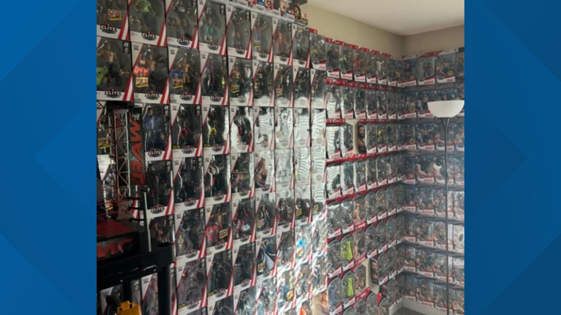 Two arrested for stealing $1,000 in action figures in San Diego | cbs8.com